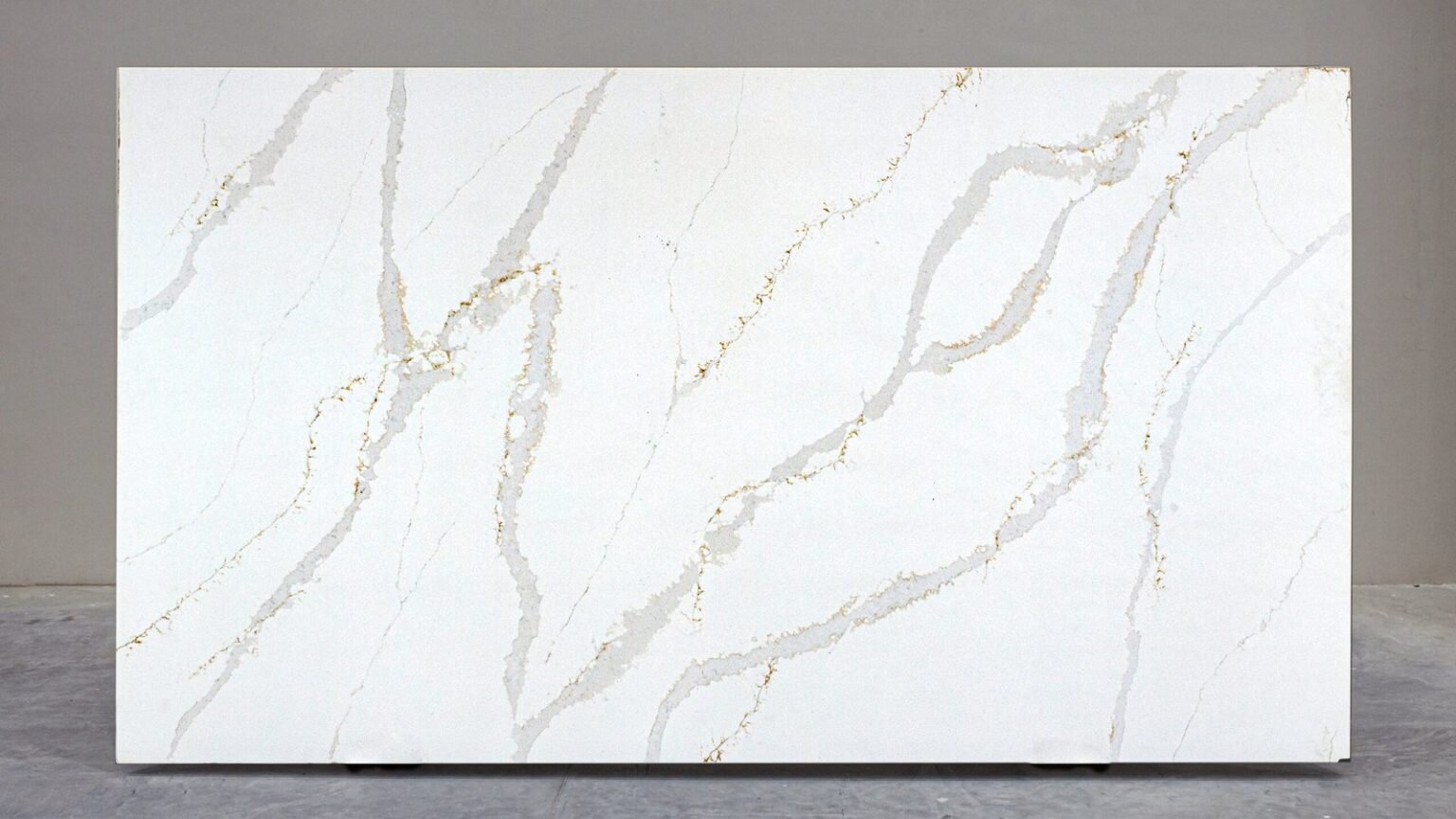 Calacatta Gold – Apollo Surfaces